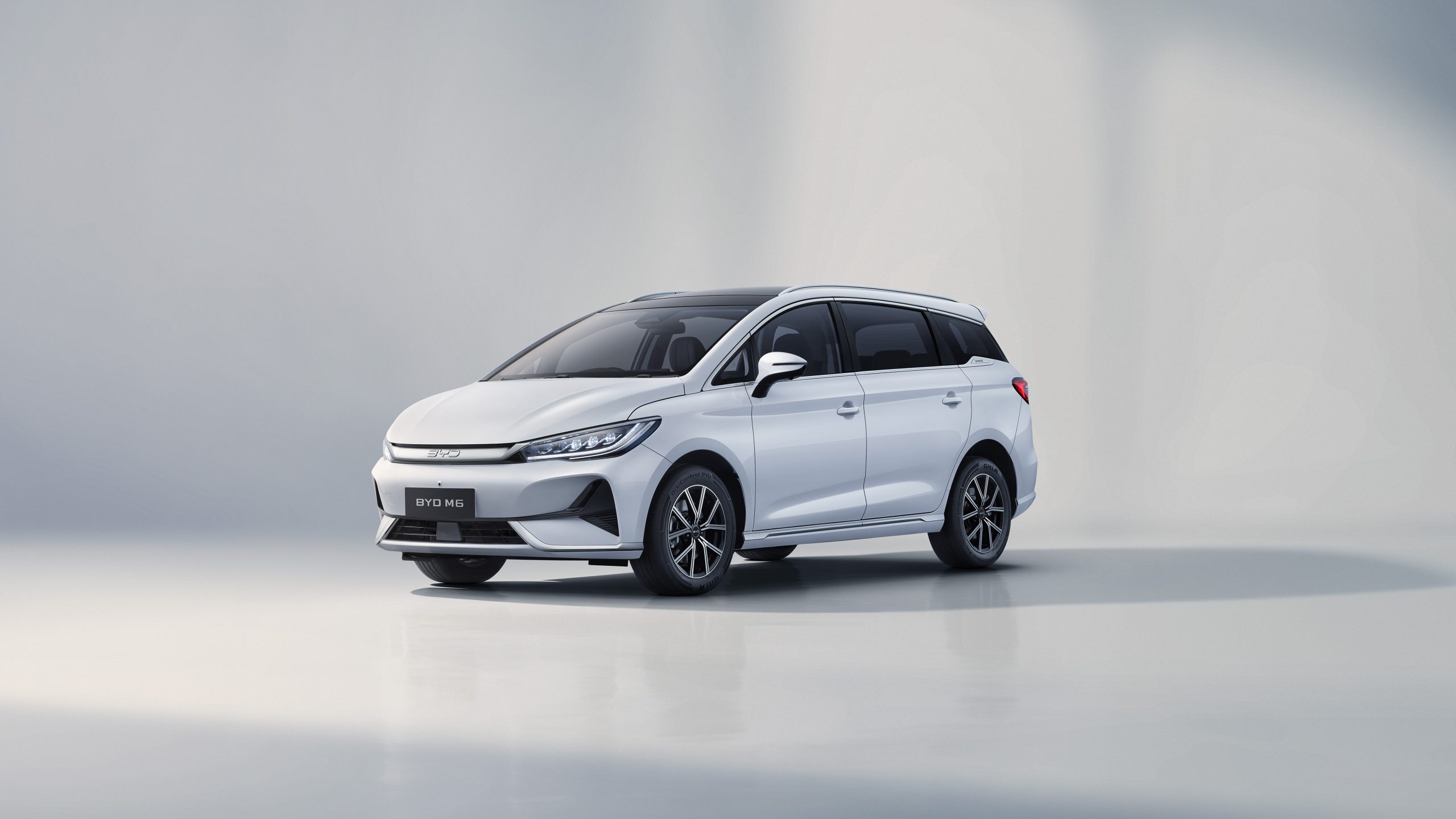 The BYD M6 transforms family travel like no other - Men's Folio Malaysia